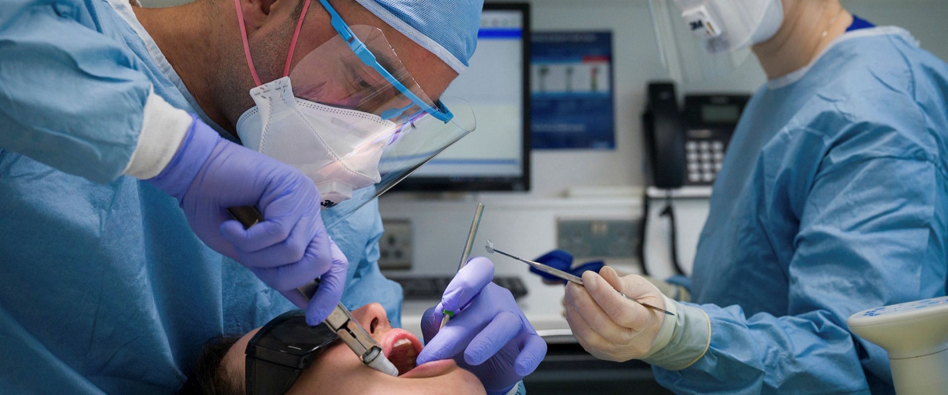 Can a US Trained Dentist Work in the UK?